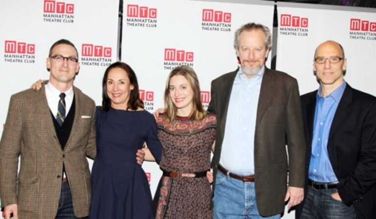 Exploring Laurie Metcalf's Children and Family - Wiki News